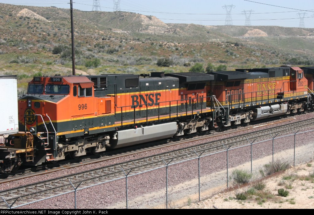 BNSF 996